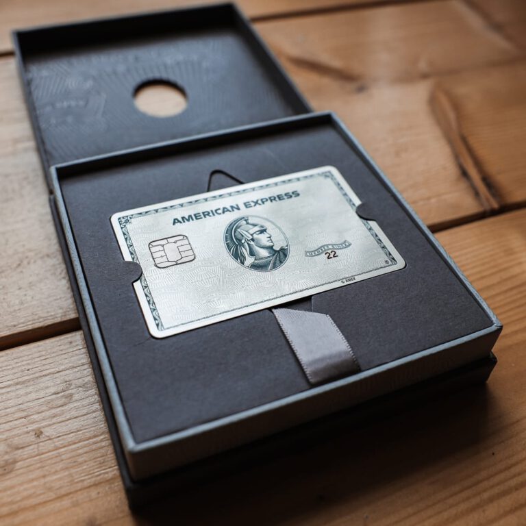 SIM Karte für Reisen: So hast du Internet im Urlaub & auf Weltreise